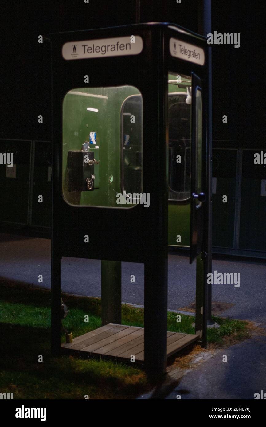 Phone booth row hi-res stock photography and images - Alamy