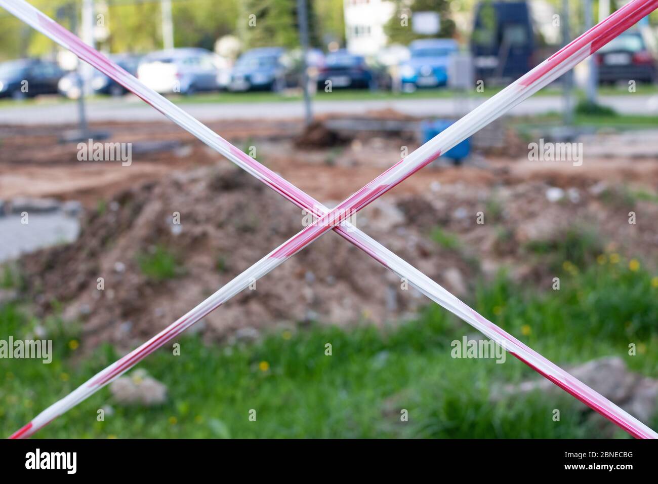 Building site stop tape hi-res stock photography and images - Alamy