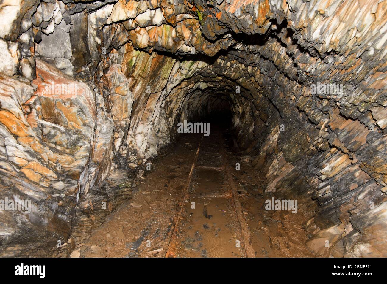 Abandoned slate mine hi-res stock photography and images - Alamy