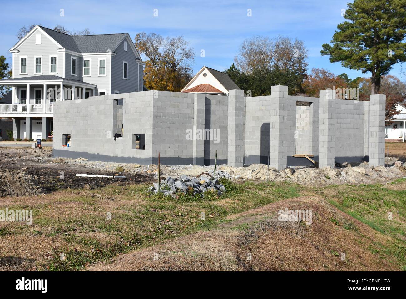 Concrete block foundation hi-res stock photography and images - Alamy