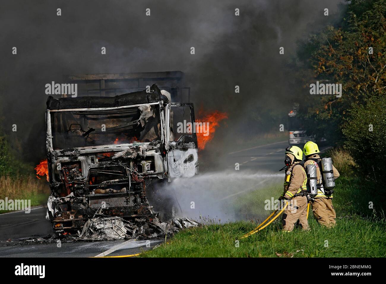 Lorryfire hi-res stock photography and images - Alamy
