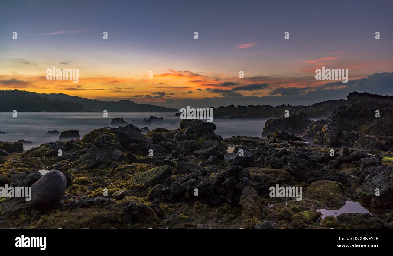 Sawarna beach hi-res stock photography and images - Alamy