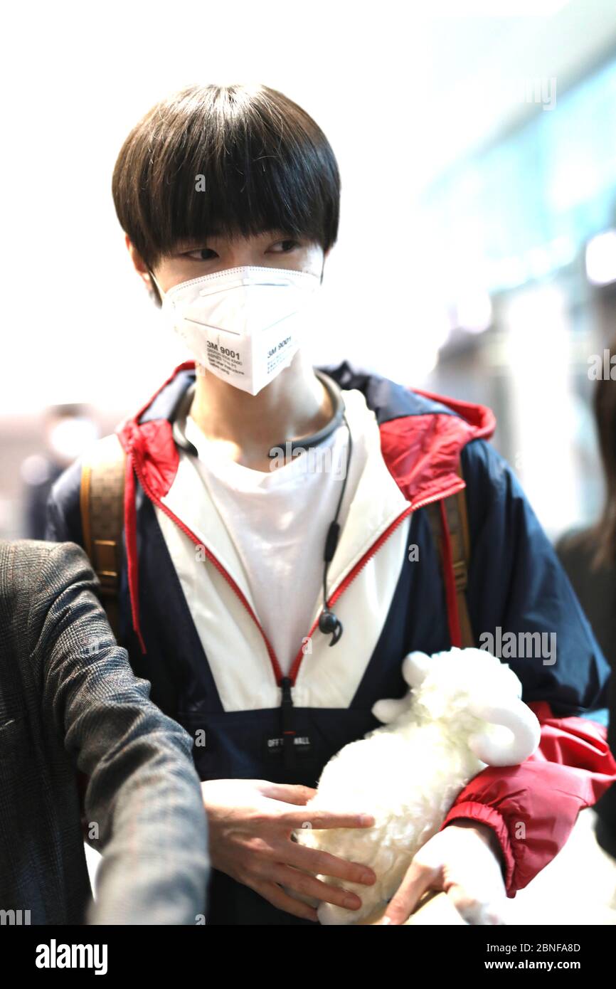 Chinese actor Song Jiyang shows up at a Shanghai airport after landing ...