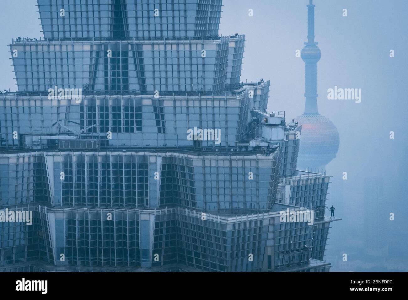 --FILE--An aerial view of Jin Mao Tower, an 88-story landmark ...