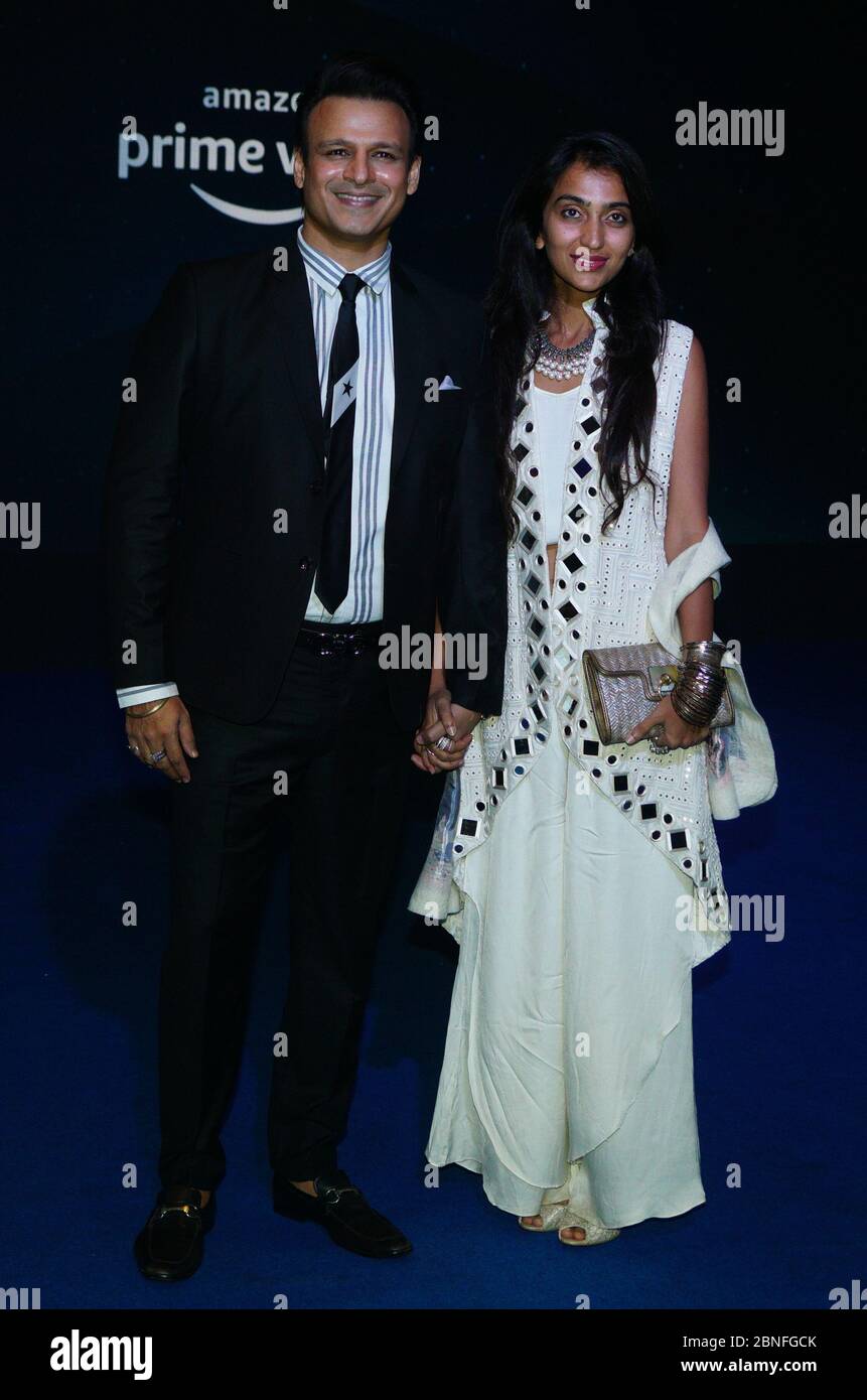 MUMBAI, INDIA - JANUARY 16: Vivek Oberoi and his wife Priyanka Alva ...