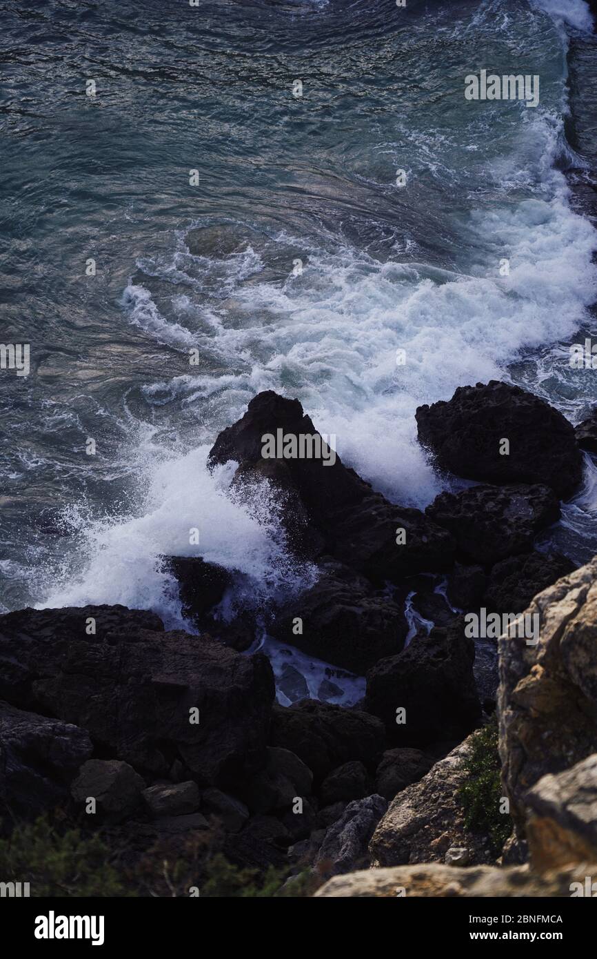 Rogue wave ocean hi-res stock photography and images - Alamy