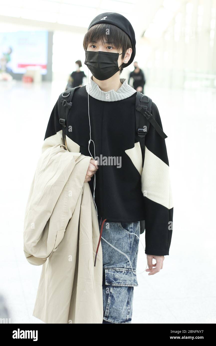 Chinese actor Liu Junhao arrives in an airport in Beijing, China, April 14, 2020 Stock Photo - Alamy