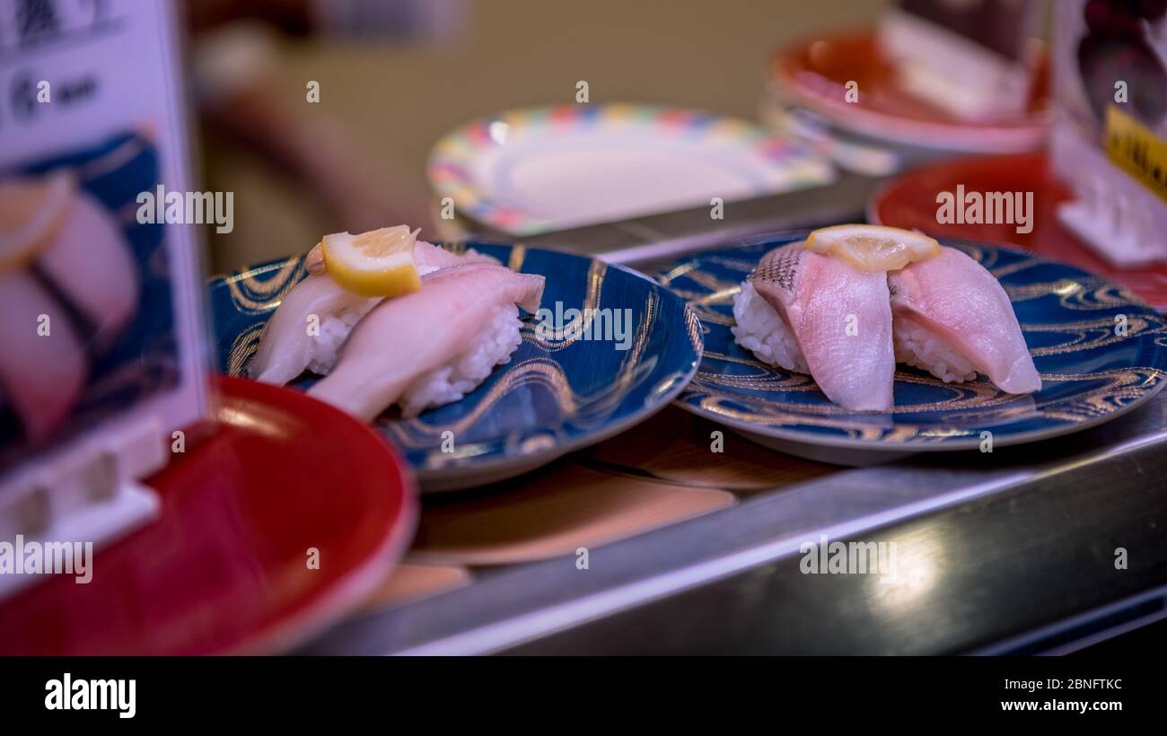 Moving sushi restaurant hi-res stock photography and images - Alamy