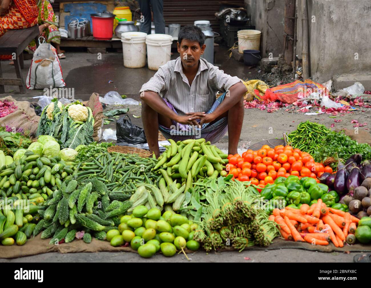 Footpath seller hi-res stock photography and images - Alamy