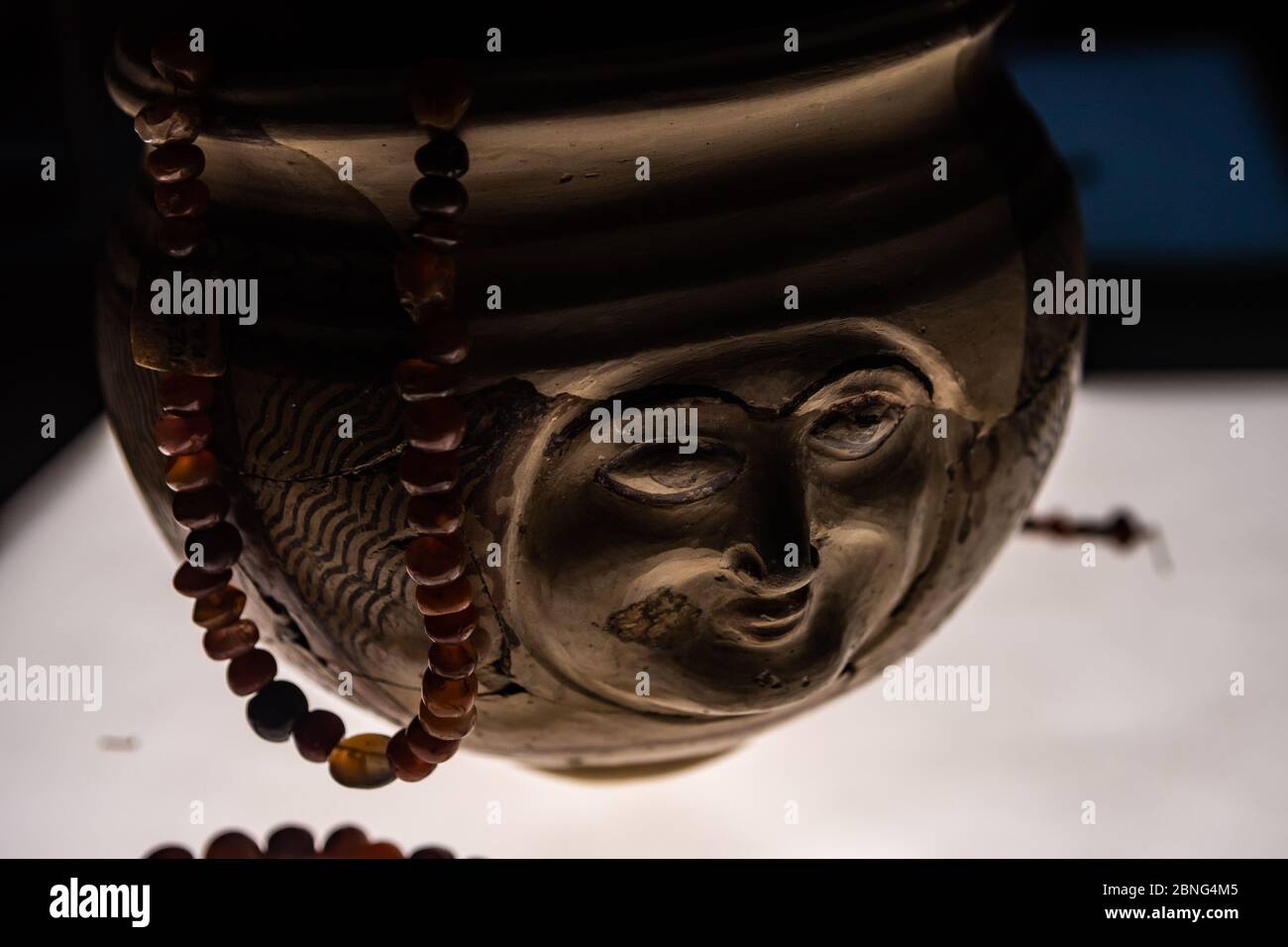 Hittite earthenware hi-res stock photography and images - Alamy