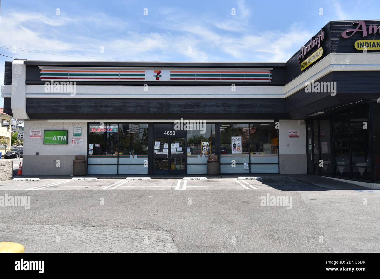 7 eleven store hi-res stock photography and images - Alamy