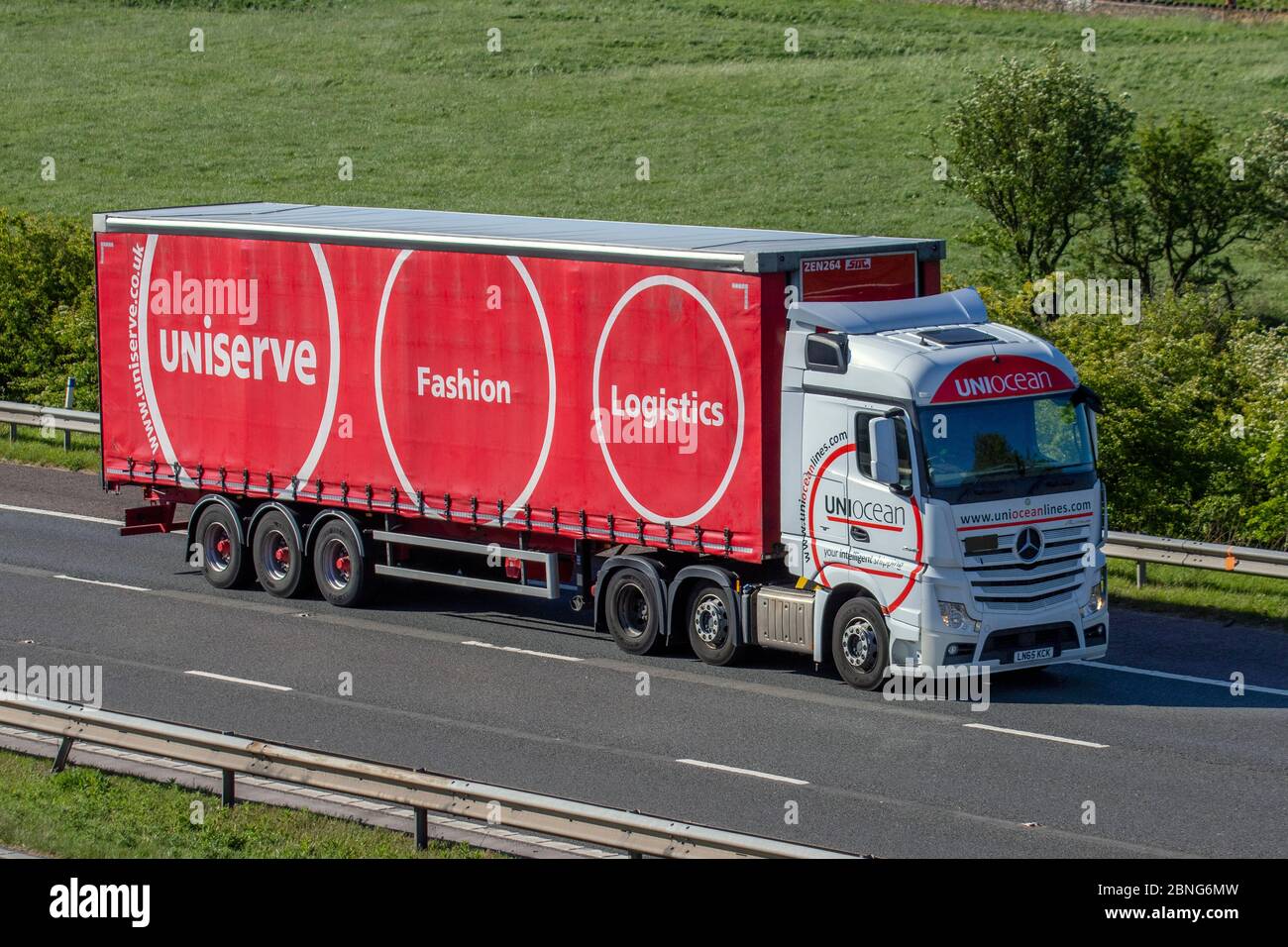 Uniserve Fashion Logistics; Haulage delivery trucks, lorry ...