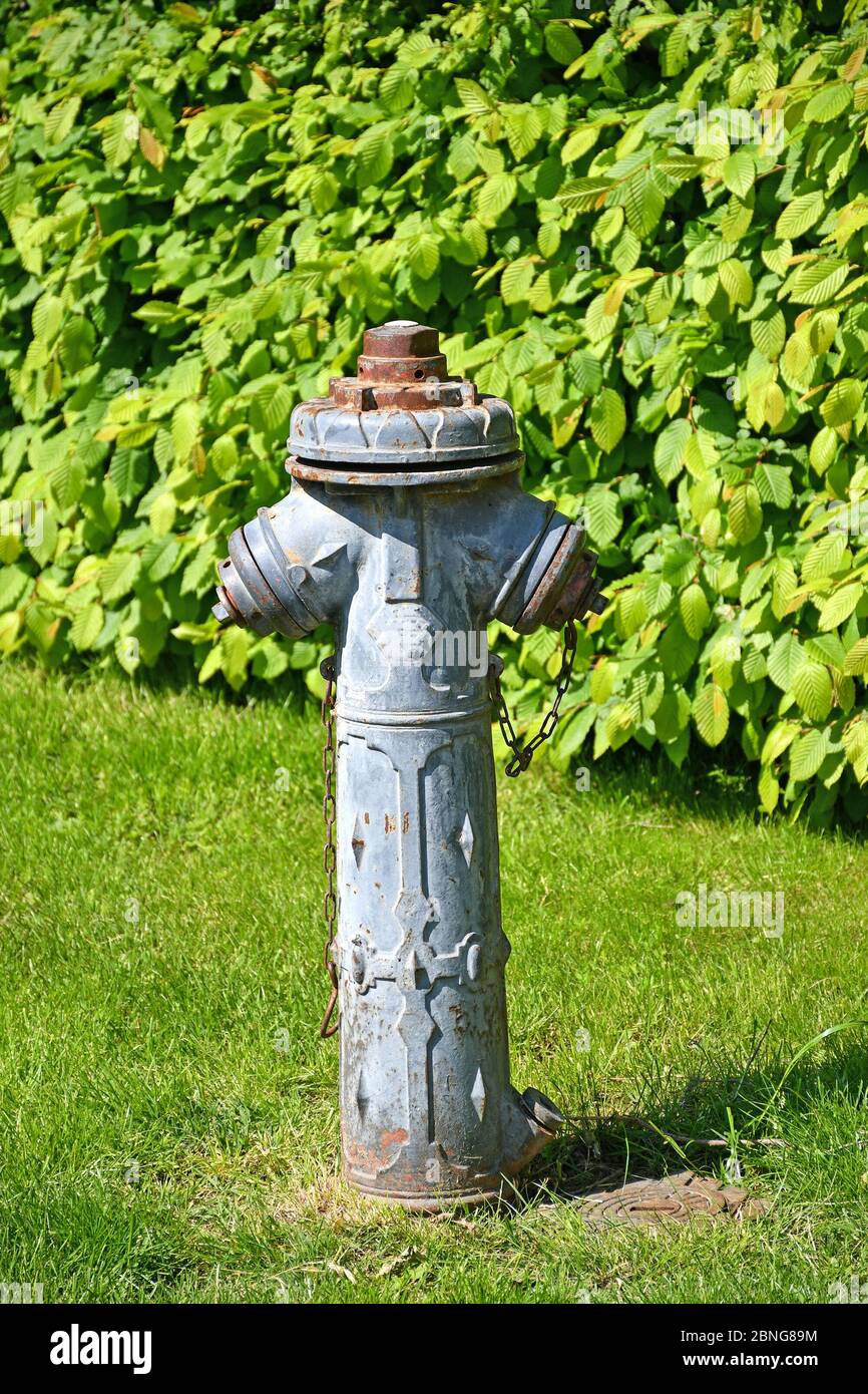 Rust fire extinguisher hi-res stock photography and images - Alamy