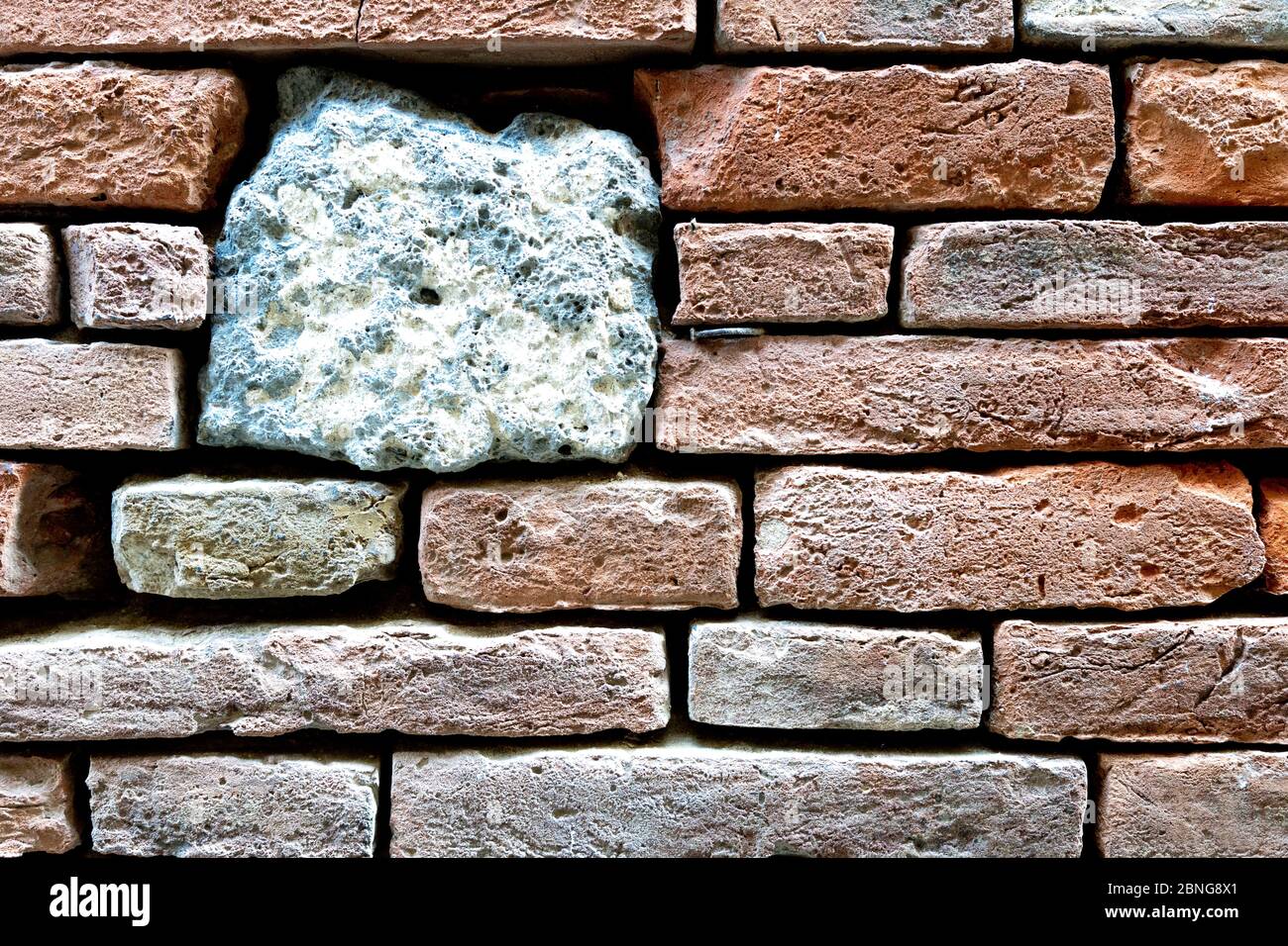 Embedded structure hi-res stock photography and images - Alamy