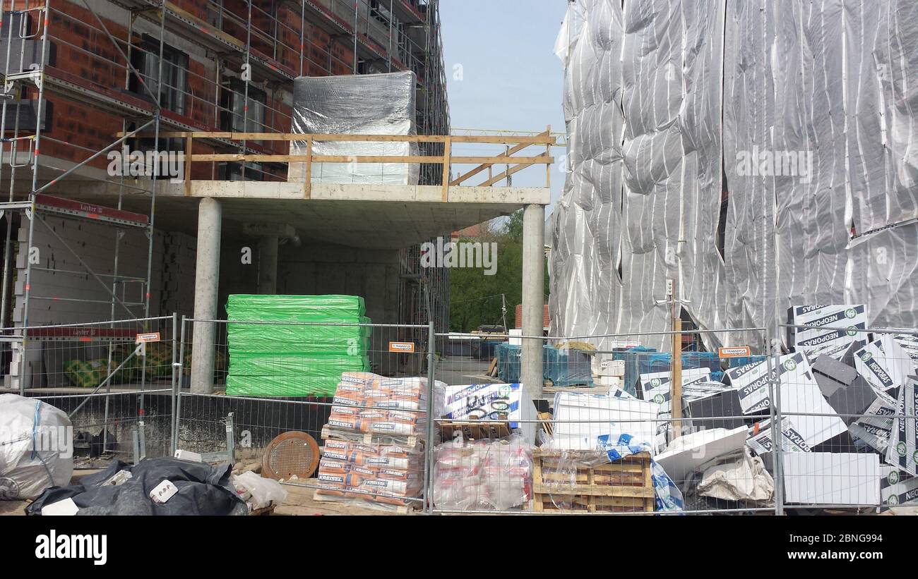 Construction site with many materials ready to be used Stock Photo - Alamy