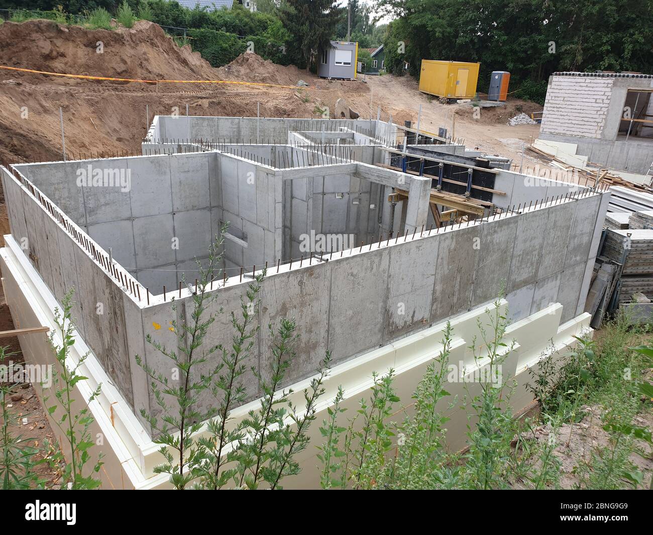 Foundation concrete hi-res stock photography and images - Alamy