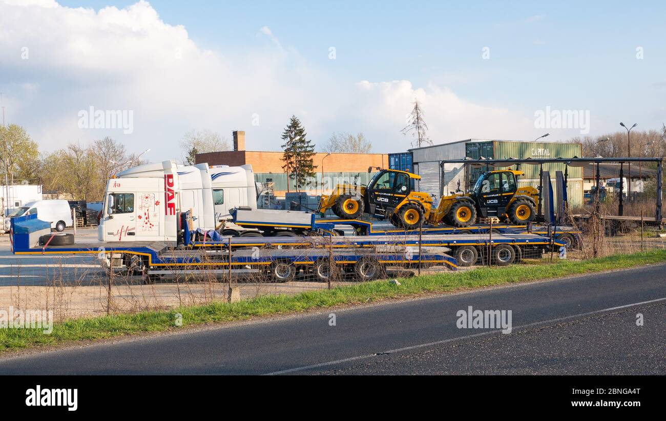 Jcb crane hi-res stock photography and images - Alamy
