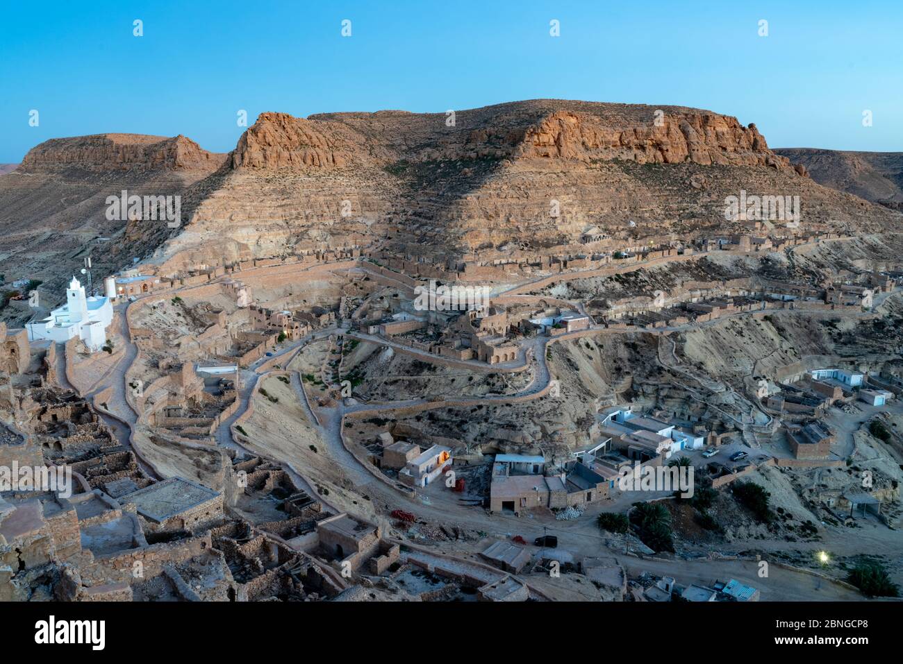Chenini, berber village in southern tunisia Stock Photo - Alamy
