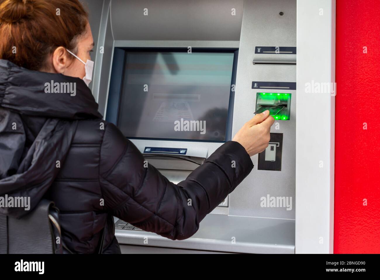 Male withdrawing cash at atm hi-res stock photography and images - Alamy