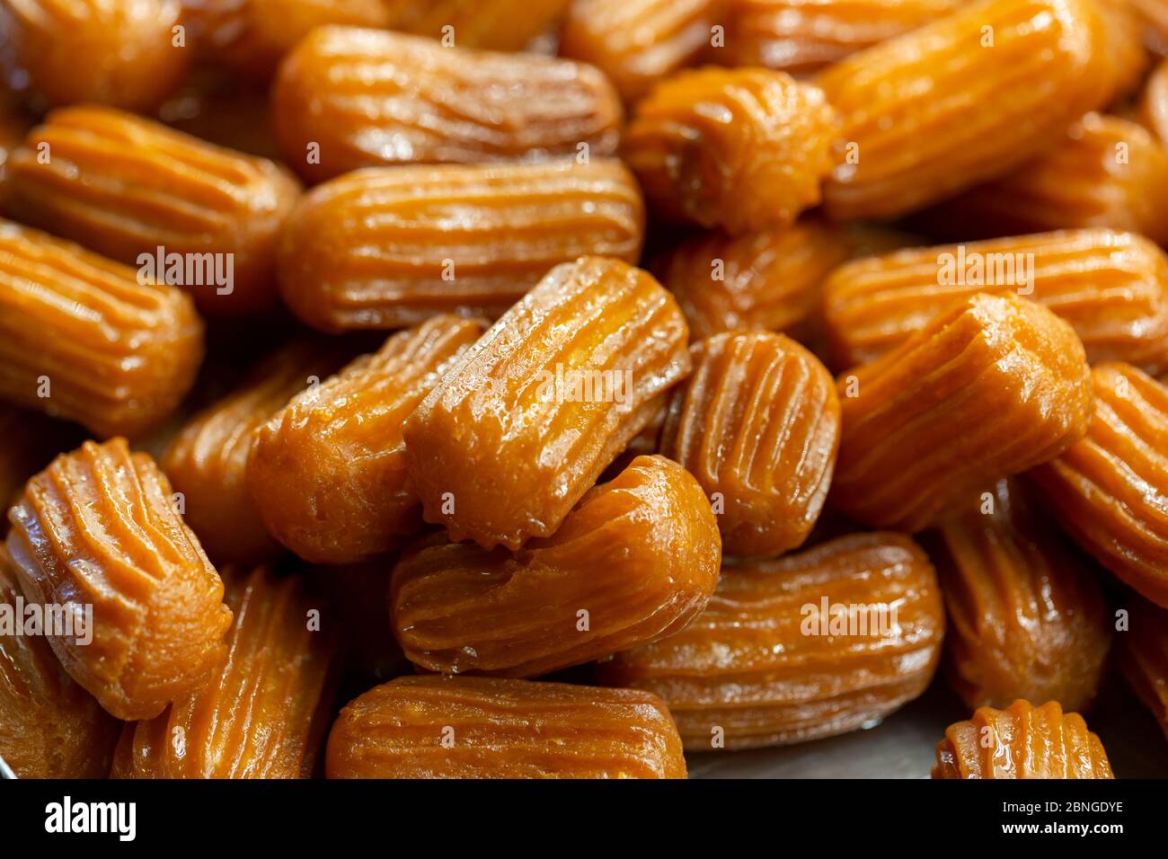 Tulumba tatlisi hi-res stock photography and images - Alamy
