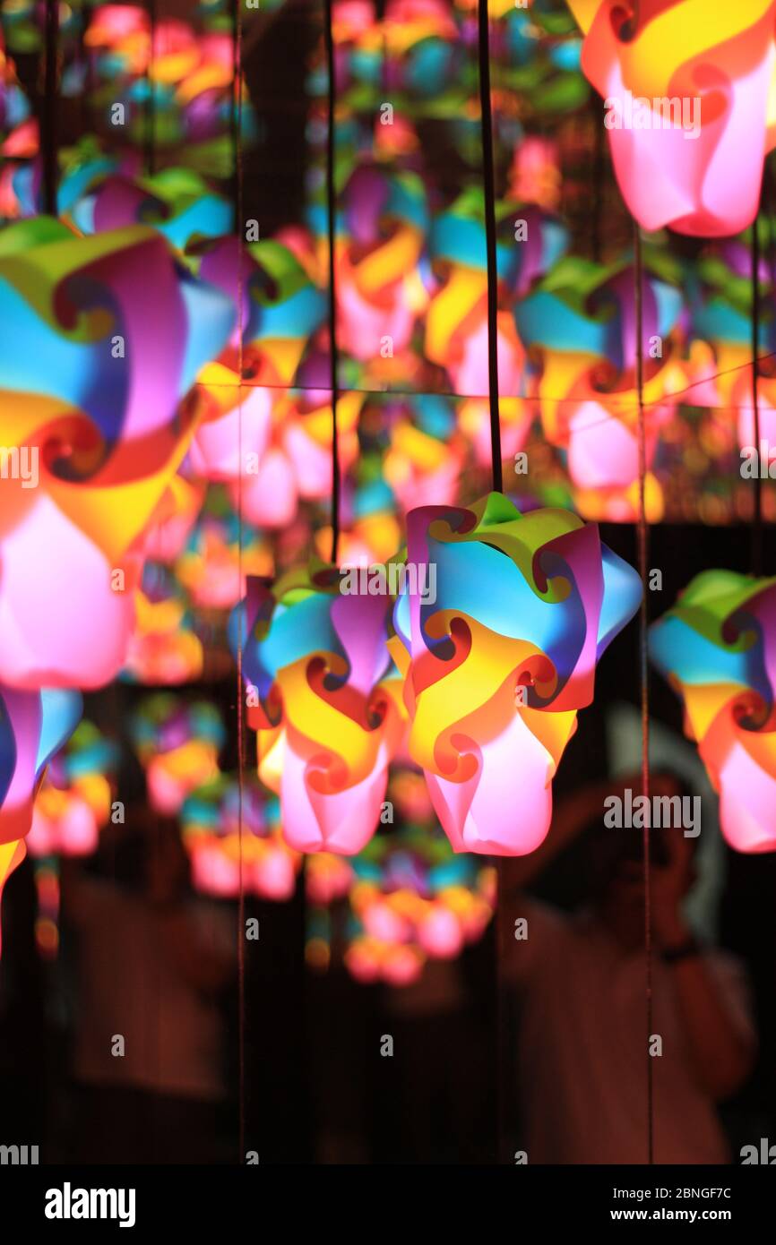 Minimalist house interior hi-res stock photography and images - Alamy