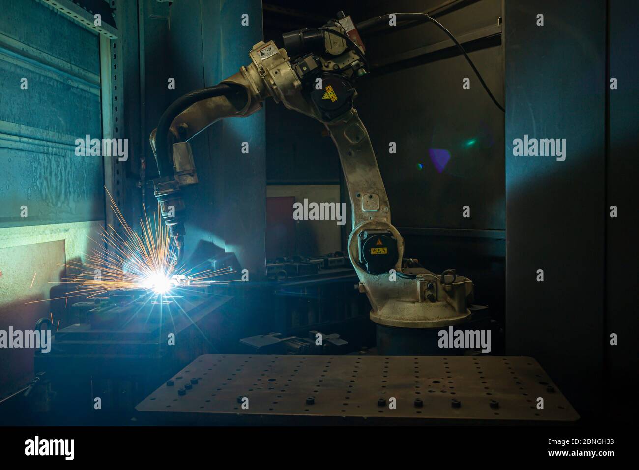 robots welding in a car Stock Photo - Alamy