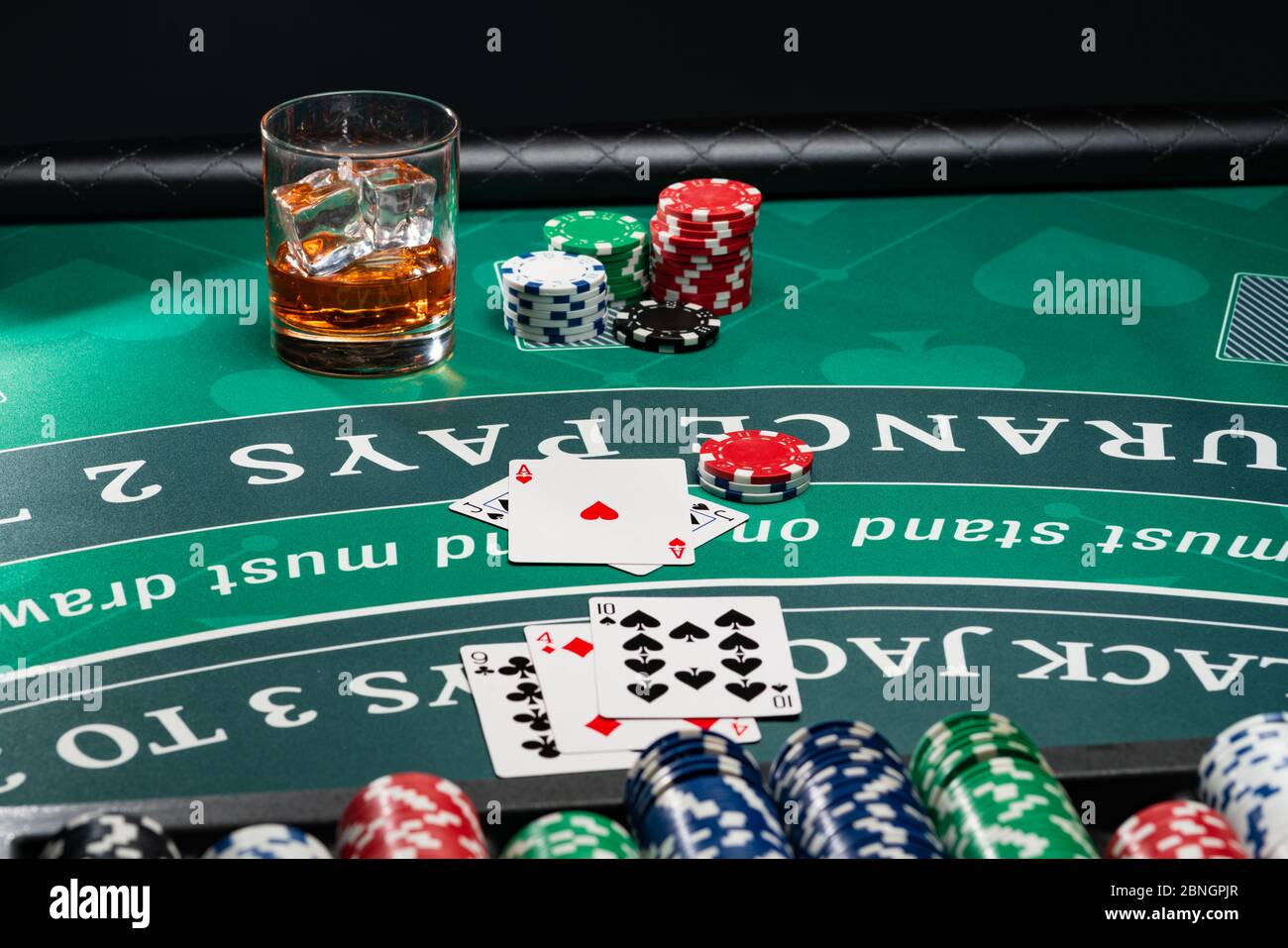 Blackjack table hi-res stock photography and images - Alamy