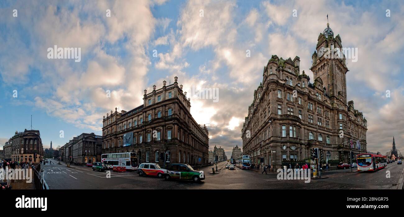 Edinburgh castle mist hi-res stock photography and images - Alamy