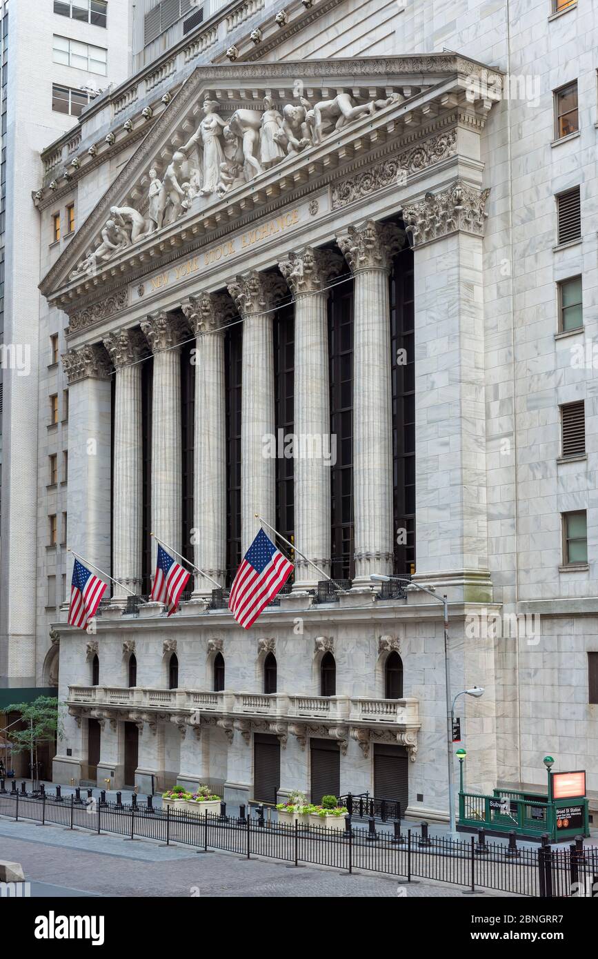 Us stock market wall street hi-res stock photography and images - Alamy