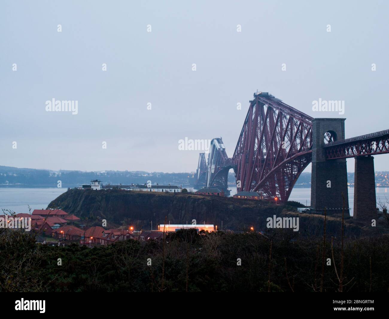 Forth bridge in edinburgh hi-res stock photography and images - Alamy