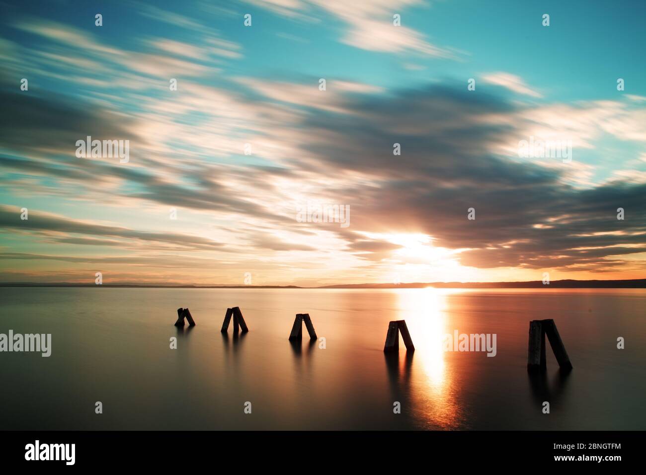 Colorful sunset ocean coast hi-res stock photography and images - Alamy