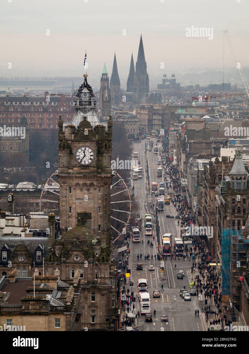 Edinburgh mist hi-res stock photography and images - Alamy