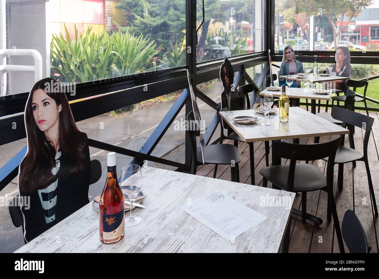 Cardboard models at tables hi-res stock photography and images - Alamy