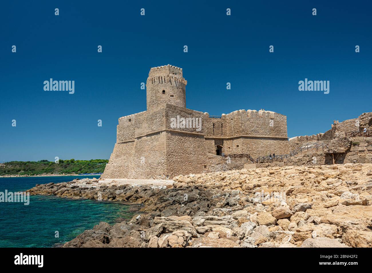 Castello Aragonese di Le Castella on the beach at Le Castella, Calibria ...