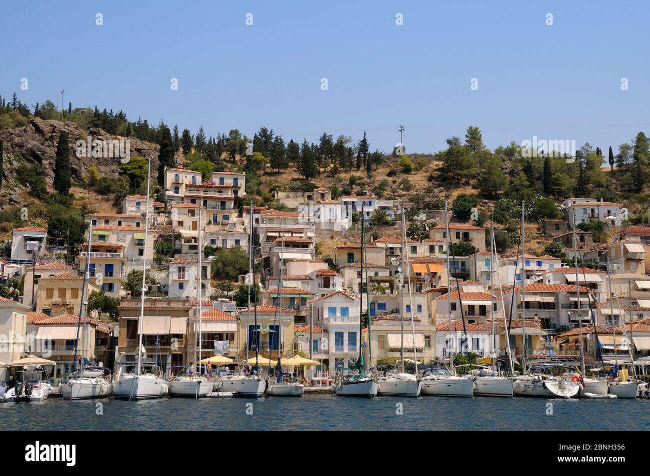 Poros town and harbour viewed from the sea hi-res stock photography and ...