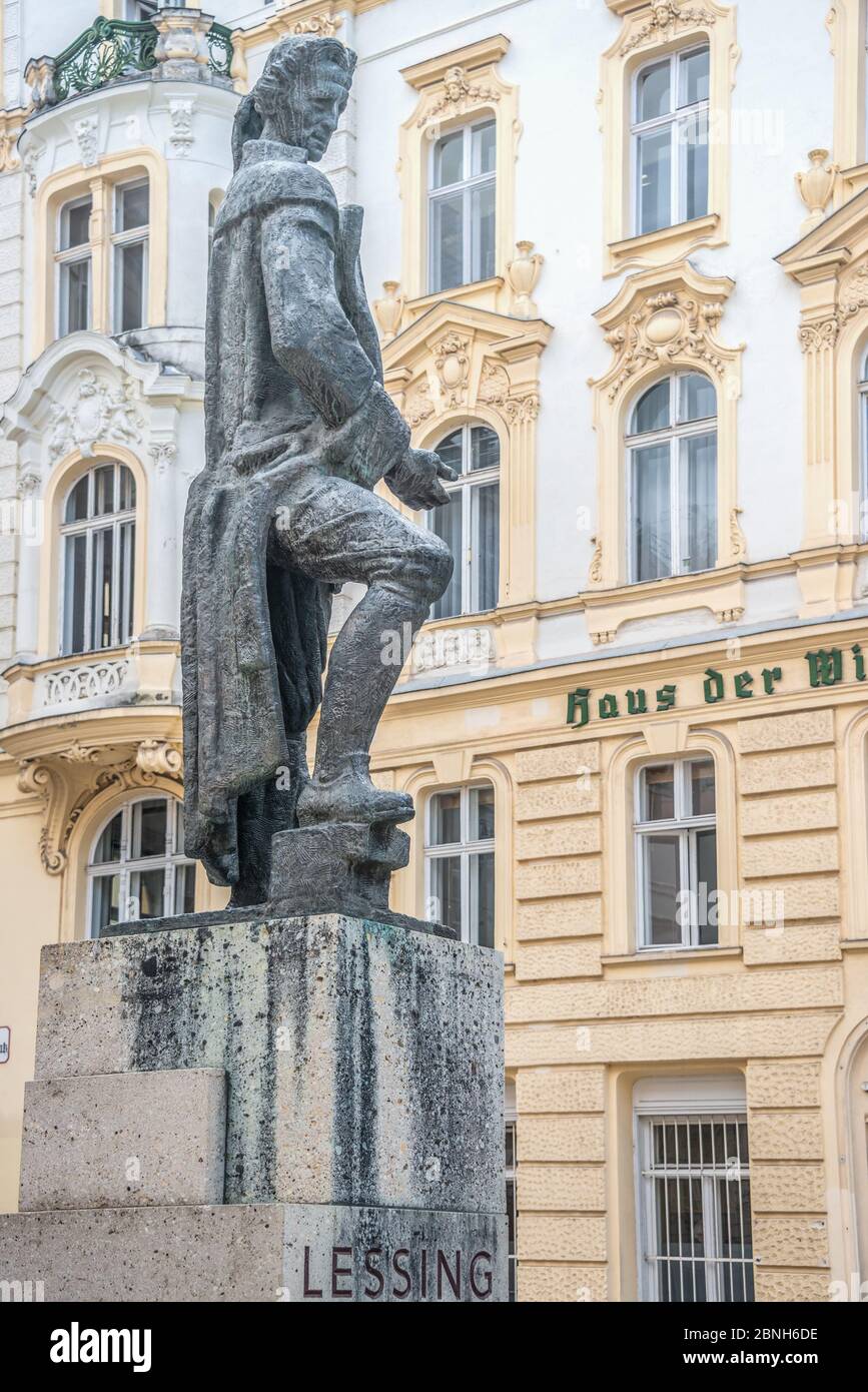 Statue to gotthold ephraim lessing hi-res stock photography and images ...