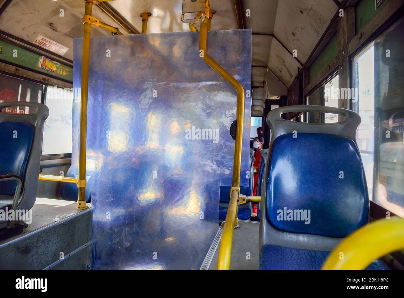 Bus service operators hi-res stock photography and images - Alamy