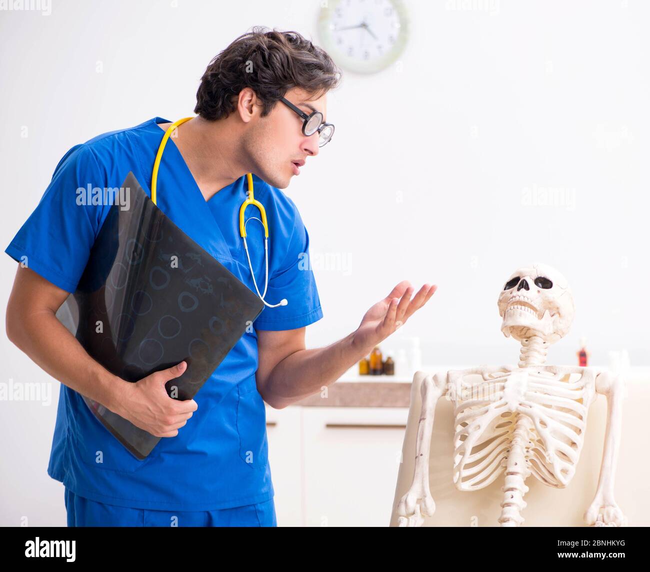 Body scan funny hi-res stock photography and images - Alamy