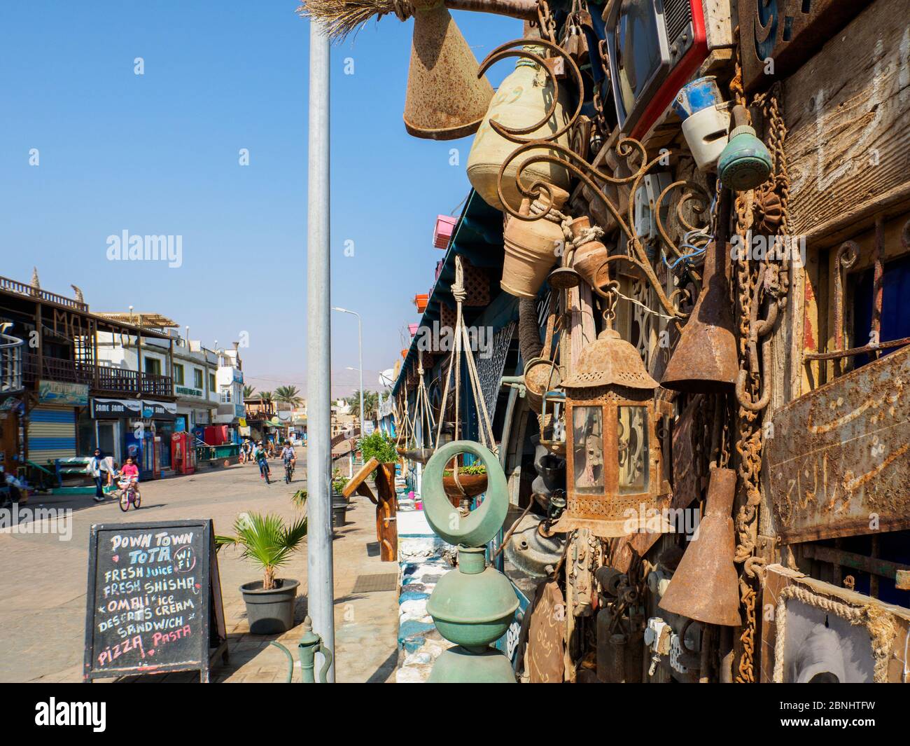 Beach street dahab egypt hi-res stock photography and images - Alamy
