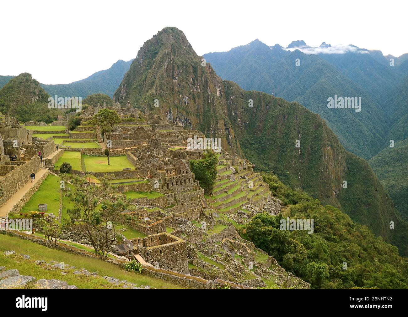 Machu picchu ancient inca citadel hi-res stock photography and images ...