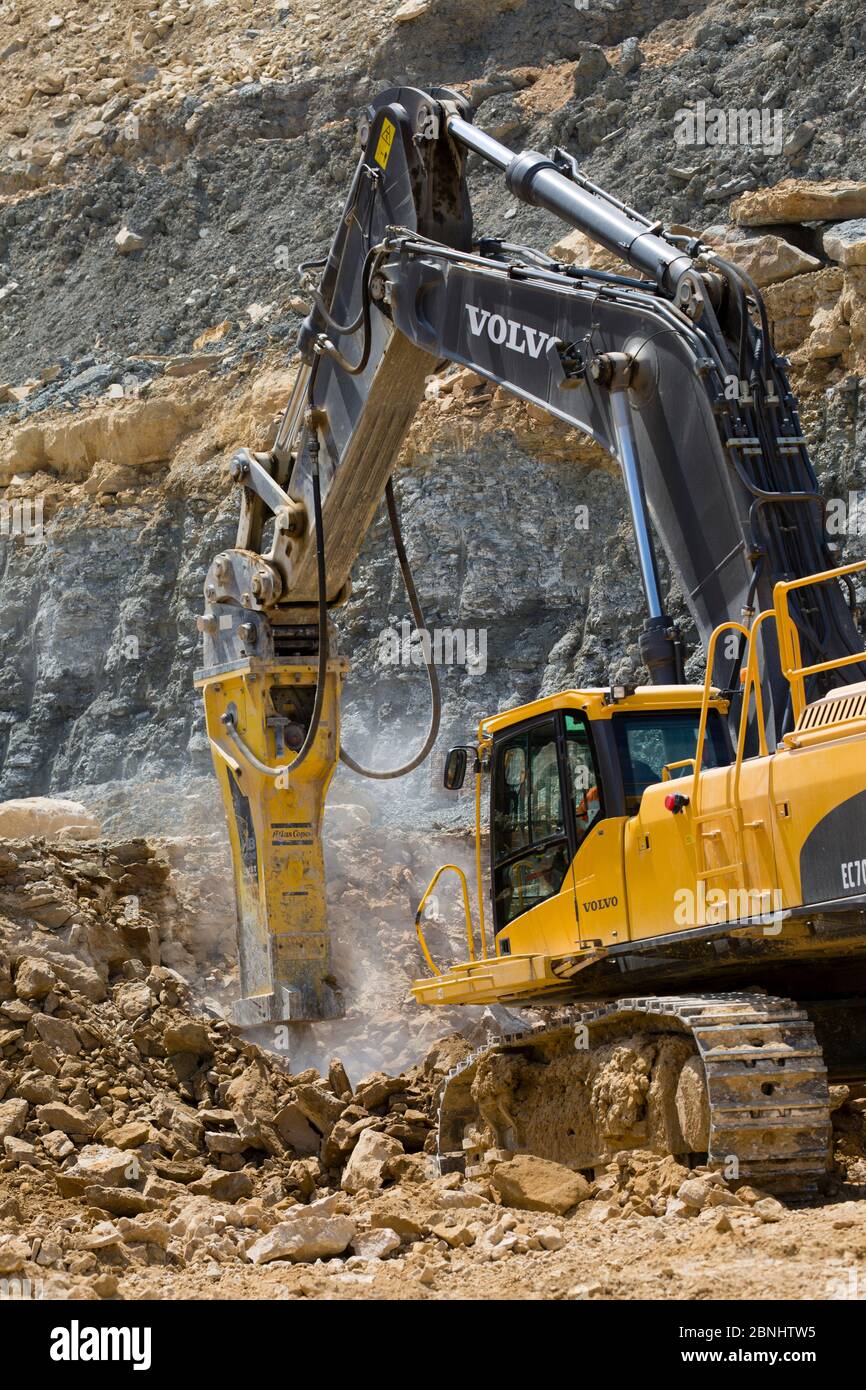 Commercial oolitic limestone extraction for construction and dry stone ...