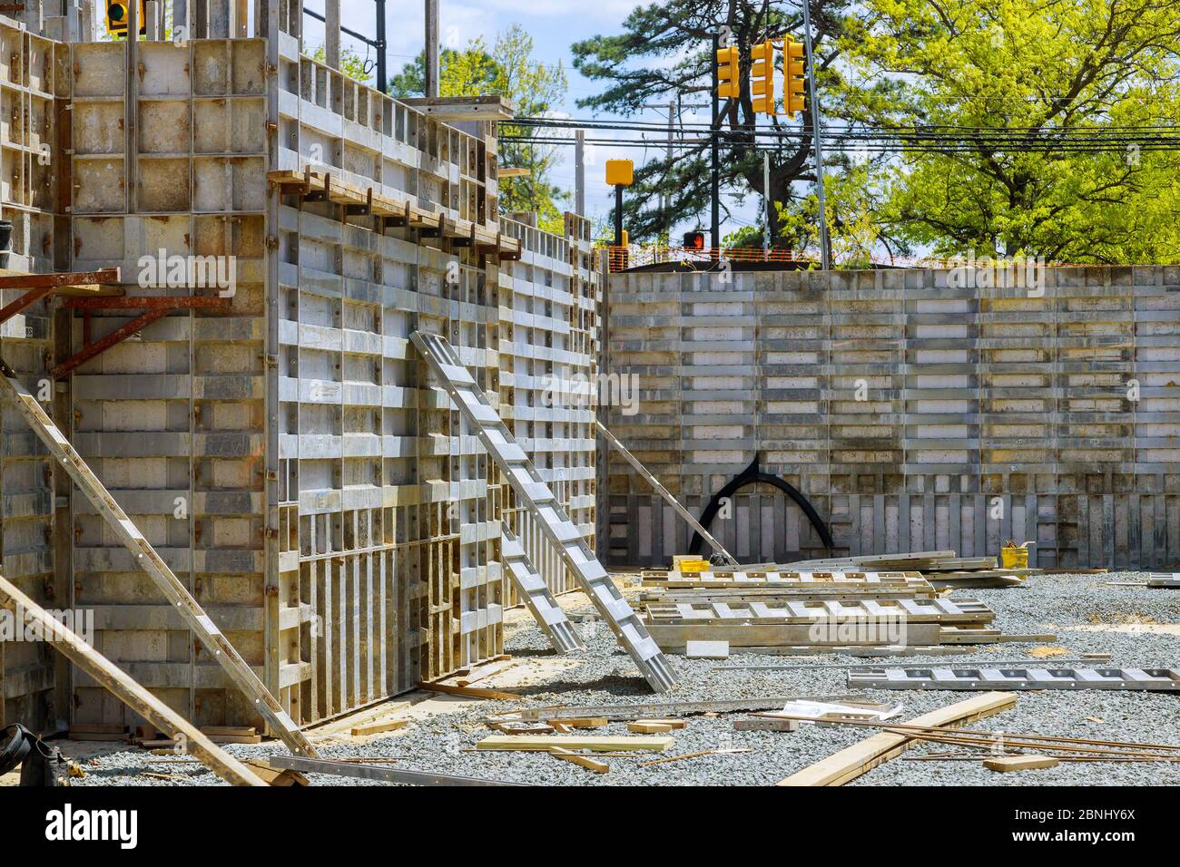 Formwork form work concrete slab hi-res stock photography and images ...