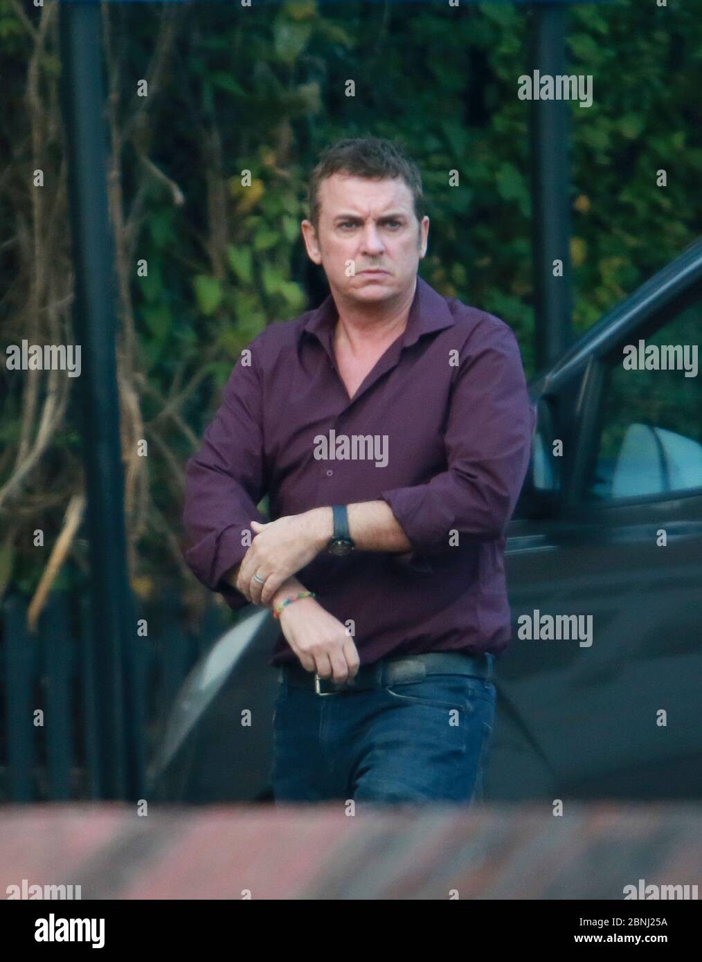 Eastenders actor shane richie with his wife christie hi-res stock ...