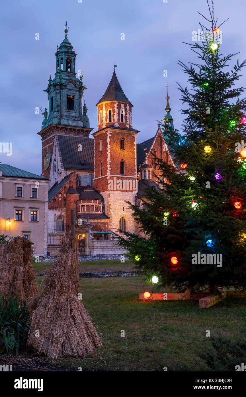 Krakow christmas tree hi-res stock photography and images - Alamy