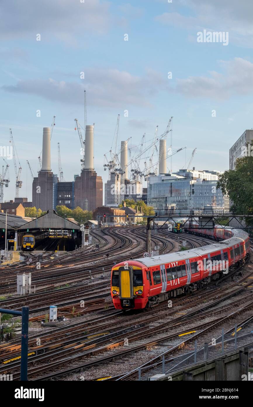 Gatwick Express passenger train travelling towards London Victoria ...