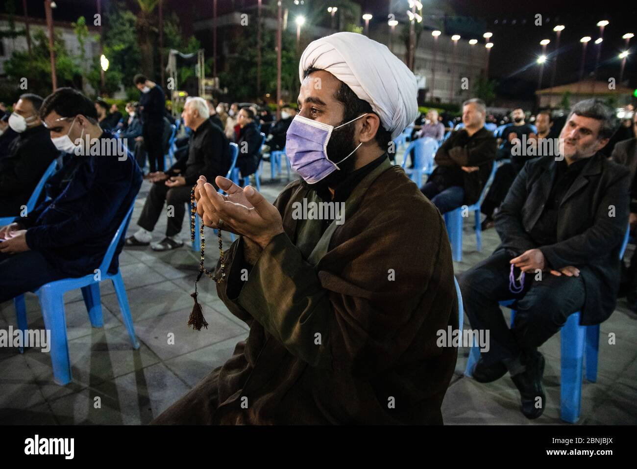 Mullah praying hi-res stock photography and images - Alamy