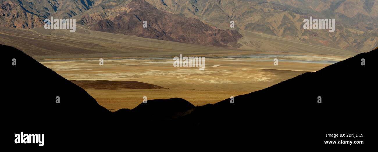 Death valley at sunrise hi-res stock photography and images - Alamy