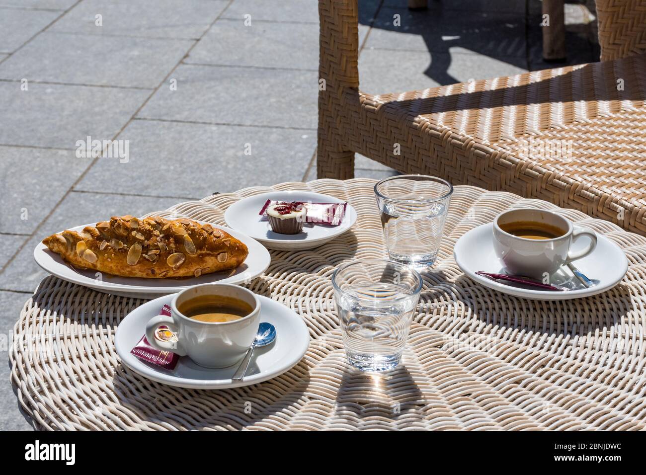 Spoon table and bar hi-res stock photography and images - Alamy