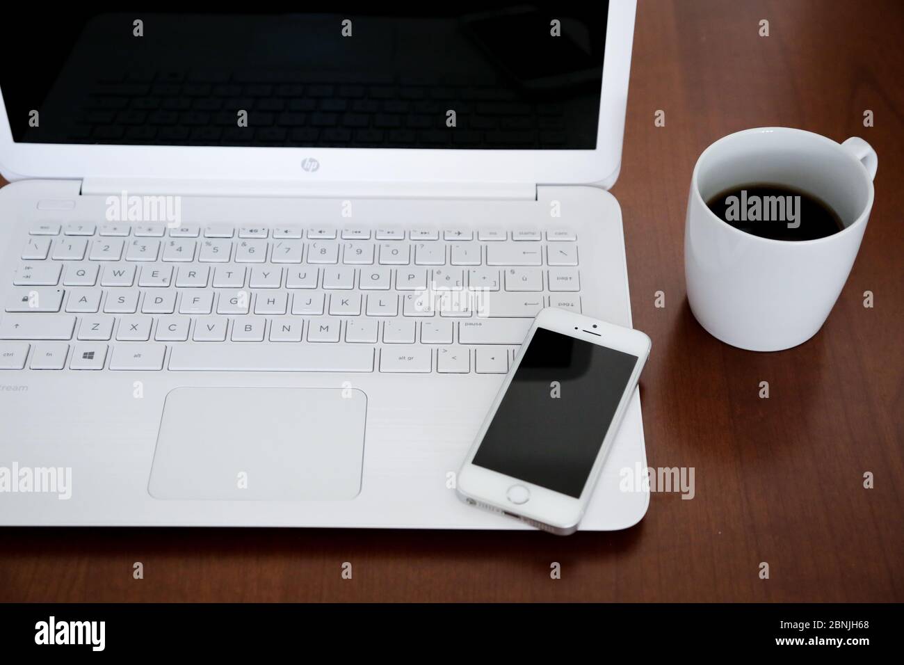 Smart working: devices for working from home, such as pc, i-phone and ...
