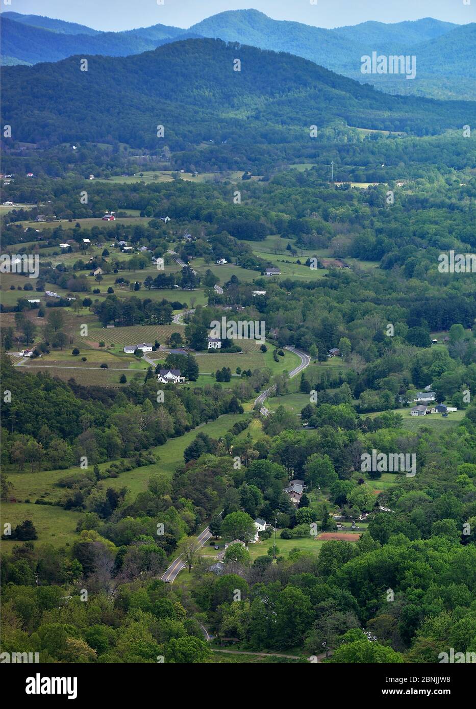Mountainous landforms hi-res stock photography and images - Alamy